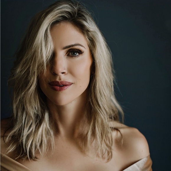 Emily's Closet (@emilylspies) | Poshmark